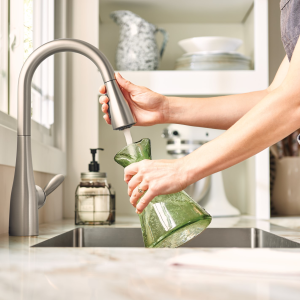 MOEN Arbor Single-Handle Pull-Down Sprayer Kitchen Faucet with Power ...